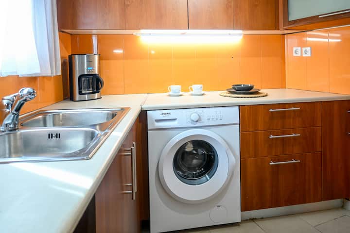 Jenny Sam, Maison Confortable Rénovée Près Du Cent - Skiathos