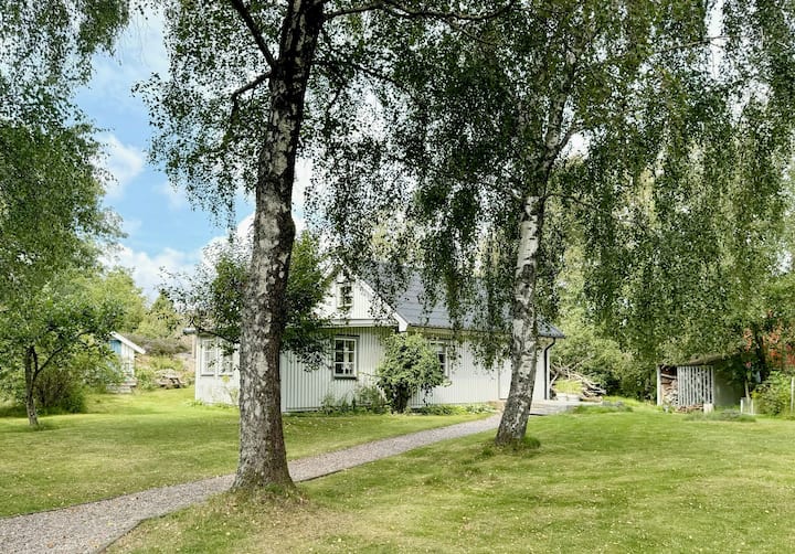 Cozy Spacious Cottage By Water And Nature - Hunnebostrand