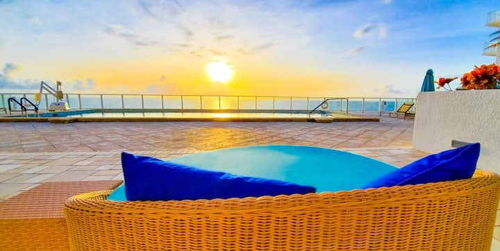 Your Relaxing Getaway Awaits! 3 Units, Pool, Beach - Hollywood, FL