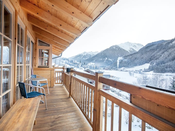 Chalet Confortable Avec Sauna - Königsleiten