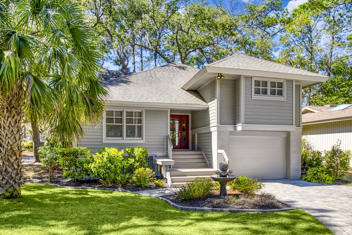 Peaceful Retreat With Cozy Backyard Firepit! - ヒルトンヘッドアイランド, SC