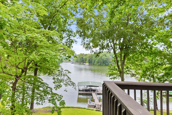 Lakefront Getaway On Tims Ford | Private Dock! - Estill Springs, TN