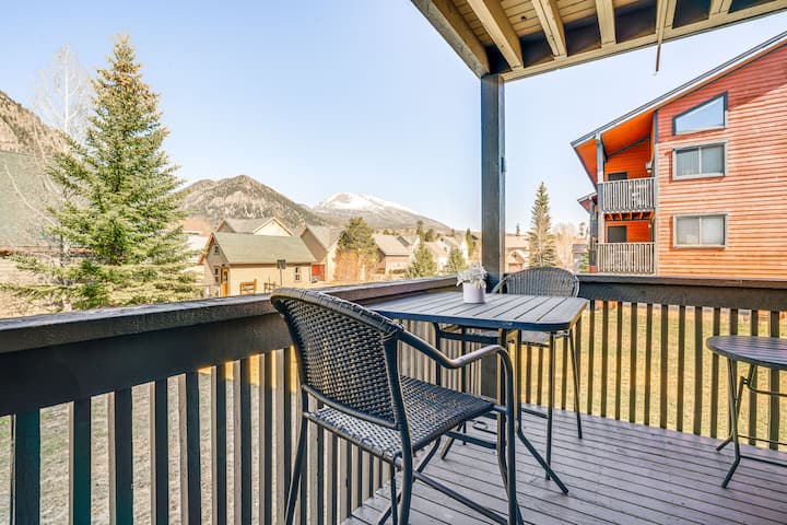 1/2 Mi To Dtwn Frisco: Mtn-view Condo W/ Pool! - Frisco, CO