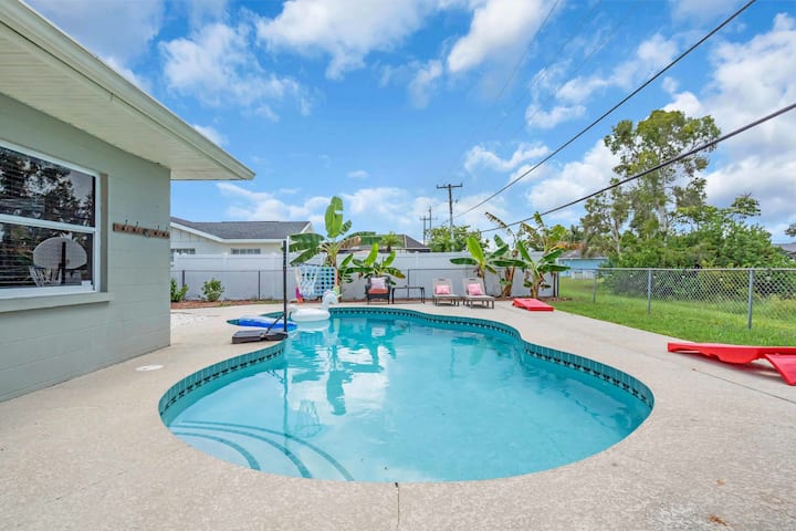 Heated Pool Near Beach & Img Academy, Pet Friendly - Ellenton, FL