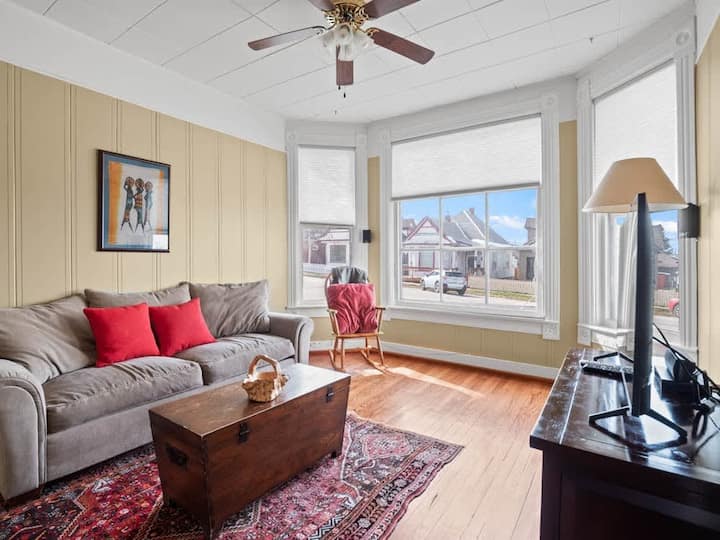 Charming 2br - Mountain Views, Walk To Main St - Leadville, CO