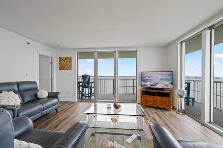 Wrap Around Balcony With Gulf And Sound Views-tt9e - Pensacola Beach, FL