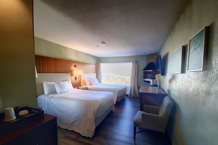 Double Queen Room At The Retreat, Pet-friendly - Mount Charleston, NV