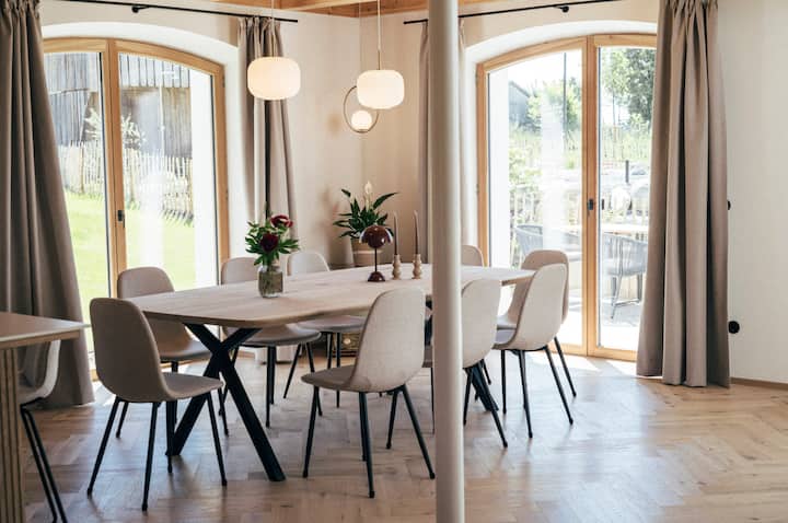 House By The Pond, 200m² For Max. 10 People - Trostberg