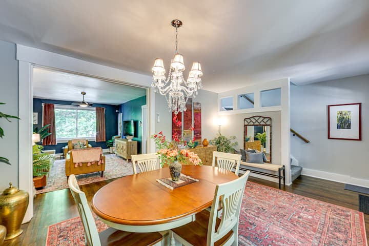 Easy Access To Pittsburgh: Urban Retreat W/ Deck - Kennywood, West Mifflin