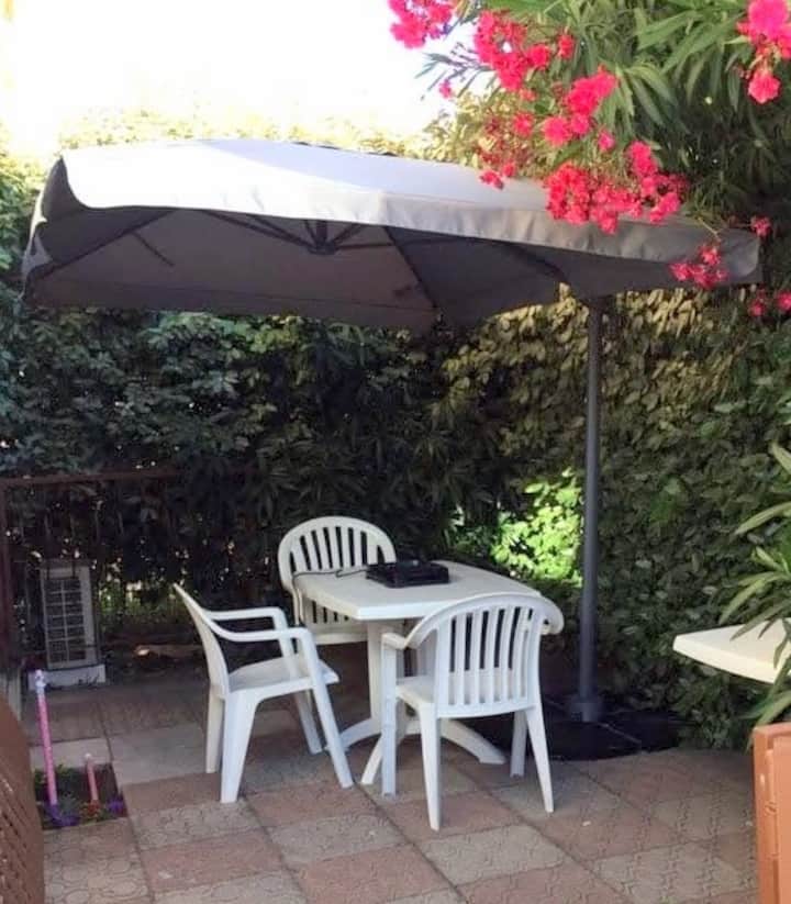 Appartement De 36 M² Avec Terrasse, Sanary-sur-mer - Sanary-sur-Mer