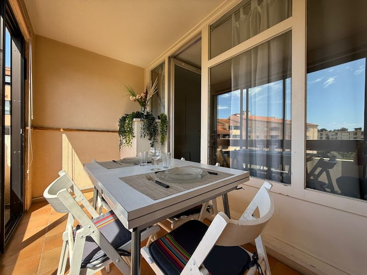 Studio Avec Piscine Proche Des Plages - Fréjus