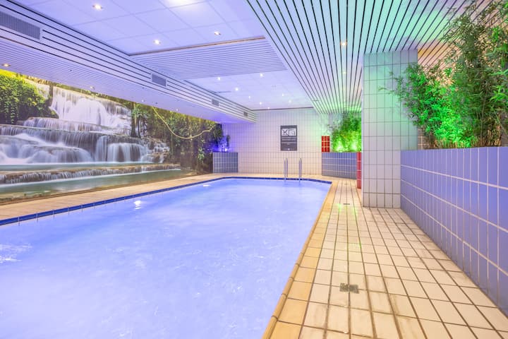 Comfort & Convenience: Indoor Pool & Free Parking - IJsselstein