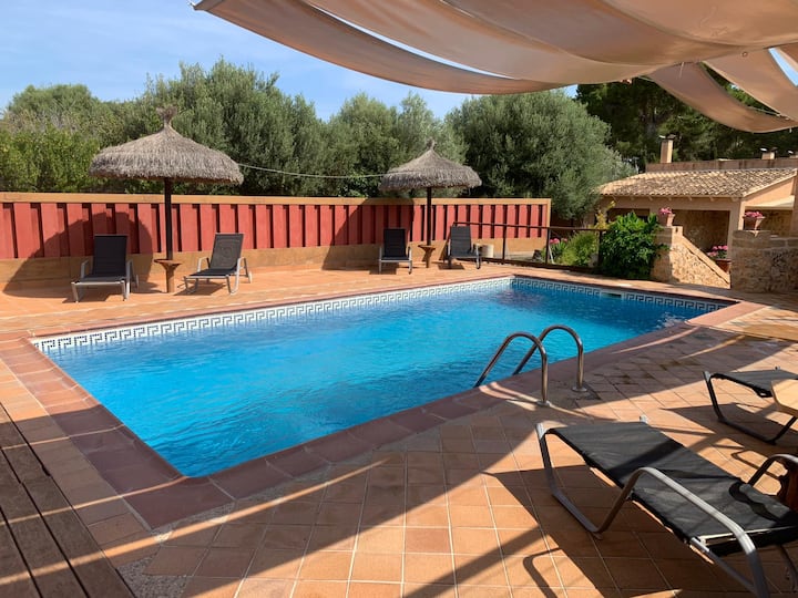 Casa De Campo Familiar - Cala Bona, España