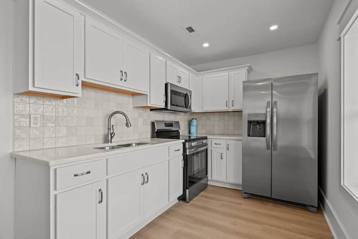 Beach Cottages #4-pet Friendly Condo - Morehead City, NC