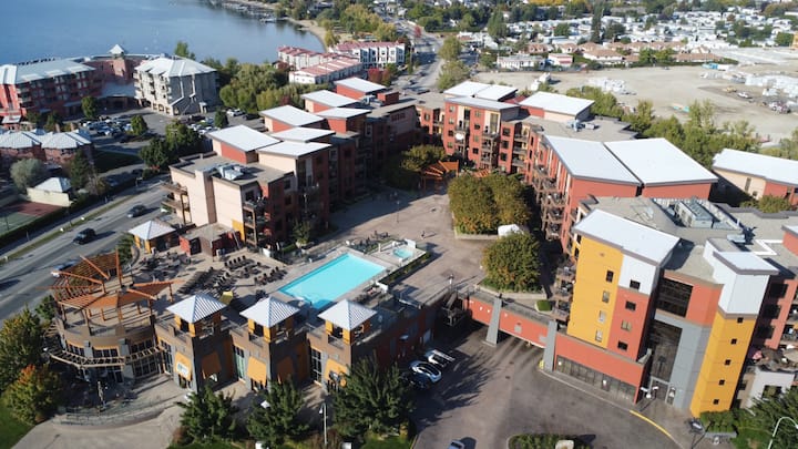 Upper Floor W/ Courtyard View #550 - Kelowna
