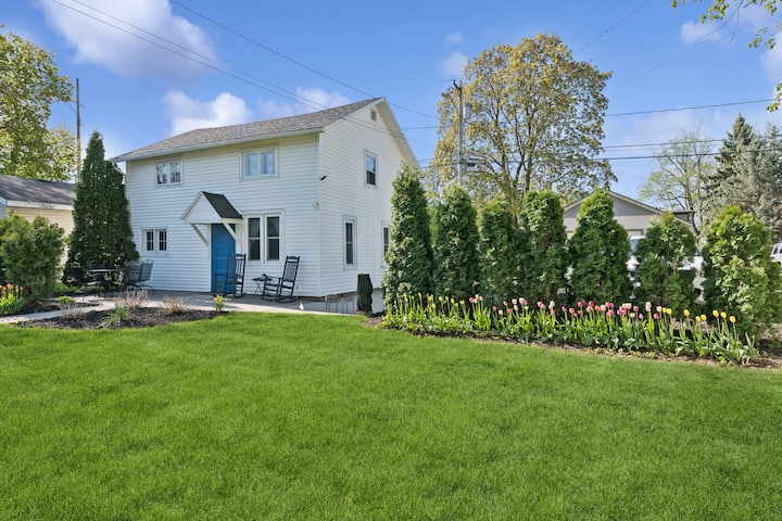 Pet-friendly Coach House In Historic Lake Geneva - 日內瓦湖城