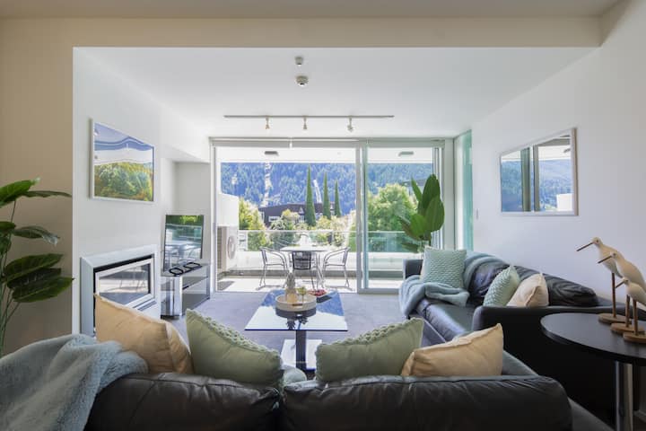 Bowen 18- Apartment Near Town - 皇后鎮