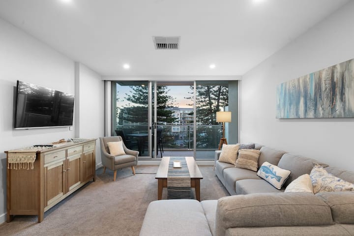 Belle Escapes - Coast On Colley Terrace - The Beachouse, Glenelg