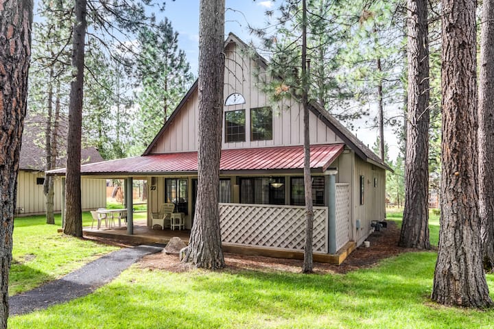 27 Circle Four Cabin - Ac & 8 Sharc Passes! - Sunriver, OR