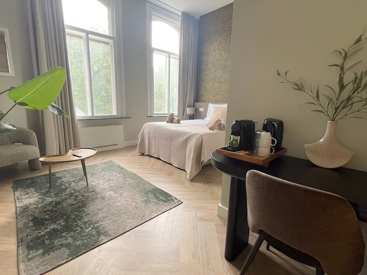 Séjournez Dans Une Suite Patrimoniale Classique - Tilburg