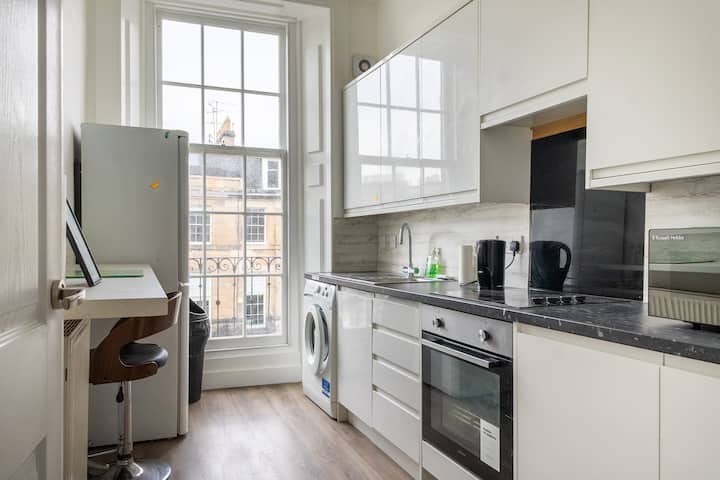 Stylish 2-bed Flat In Edinburgh With Great Views - Edinburgh