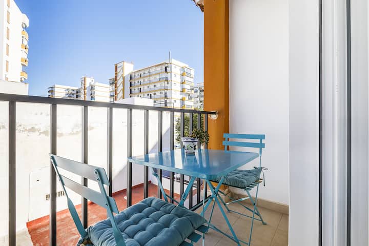A&n Central Beach Walk Family Apartment With Terra - Vélez-Málaga