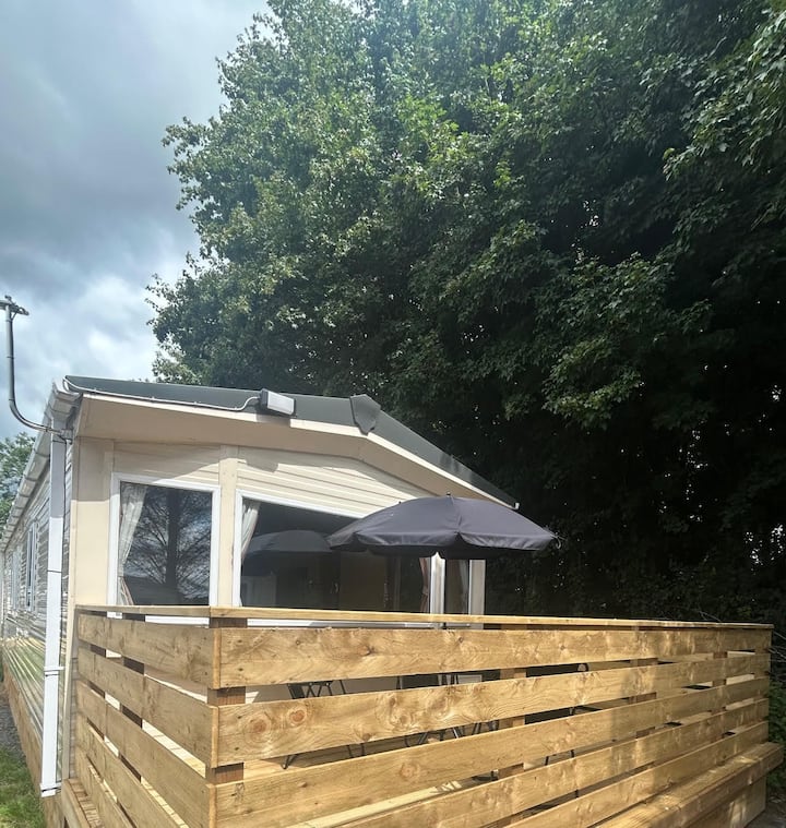 Roulotte-confort-salle De Bain Et Douche-vue Sur L - Newton Stewart