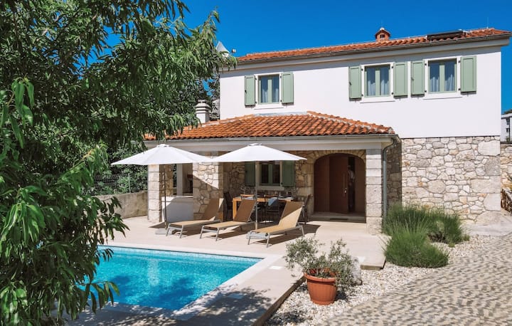 Villa Lu 2 Krk By Villas Guide - Malinska