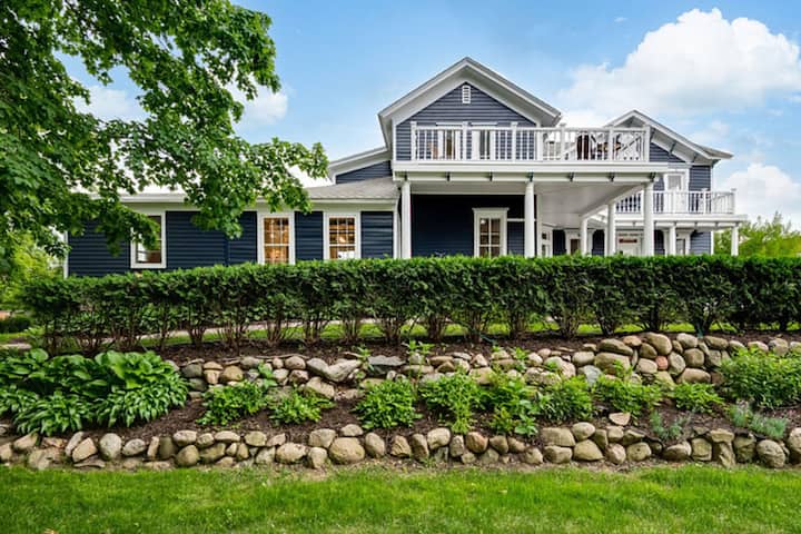 The Estate House - Eden Prairie, MN
