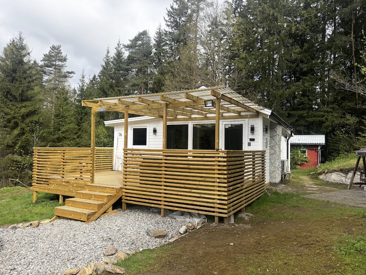 Cozy Holiday Home Near The Lake - Perfect For The - Borås