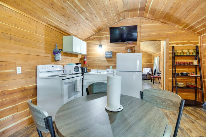 Fish & Boat: Angler's Cabin 2 Mi To White River - Bull Shoals, AR