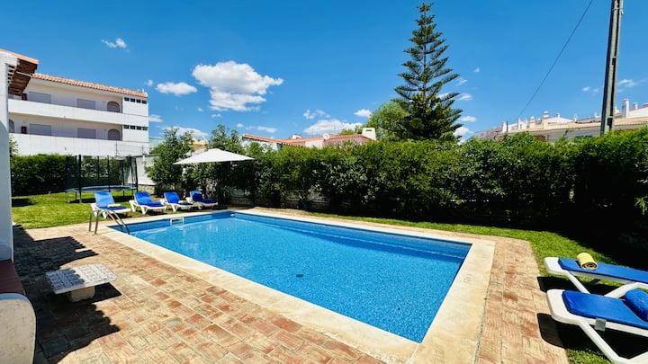 Strip Ii By Check-in Portugal - Albufeira