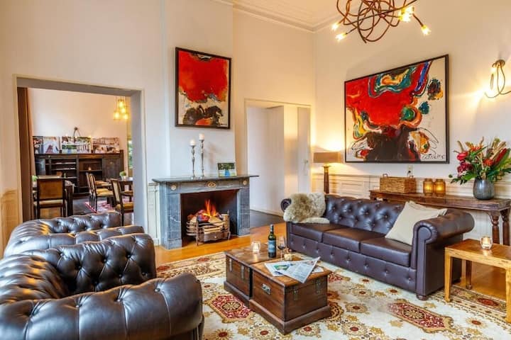 Unwind In Style: Classic Room, Elegance & Calm - Leeuwarden