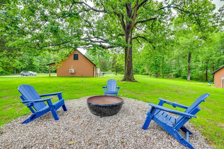 Near Mammoth Cave: Family-friendly Cabin W/ Patio! - Mammoth Cave, KY