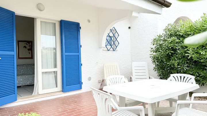 N300 – Numana, One-bedroom Apartment With Patio - Numana