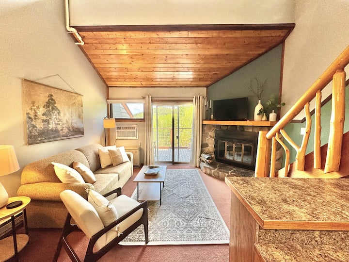 Mountainside Ski-in/ski-out | Pool & Hot Tub - Lutsen, MN