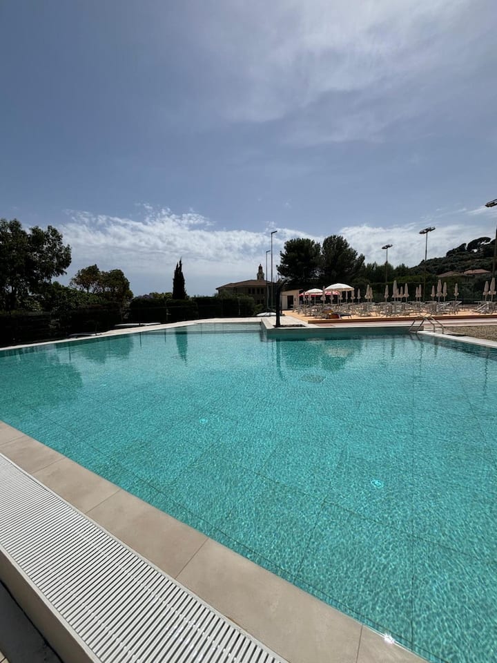E6-11 Monolocale Borgo Della Rovere - San Bartolomeo al Mare