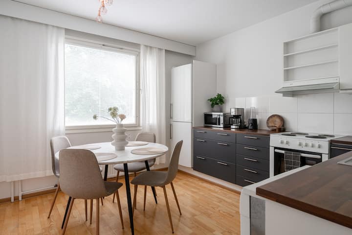Spacious 1br Downtown Apt. With Private Balcony - Jyväskylä