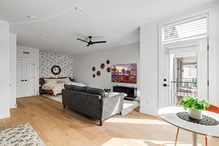 Cozy Studio | The Church Hill Collection - Richmond, VA