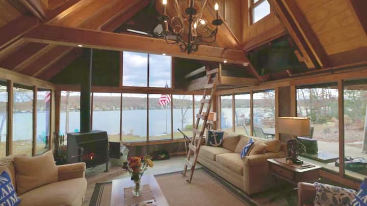 Island House With Pontoon Boat - New Jersey