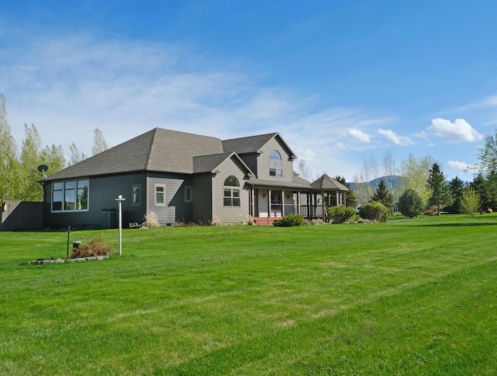 Montana Vista Retreat With Stunning Mountain Views - Bozeman, MT