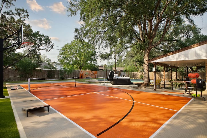 Poolside Pickleball • Heated Pool • Sleeps 20! - Stone Oak - San Antonio