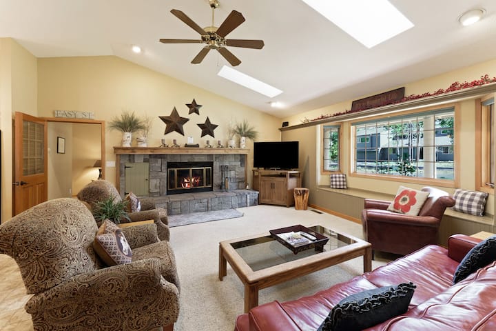 3 Yellow Rail - Hot Tub, Ac, Sharc - Sunriver, OR