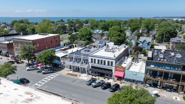 Pocahontas - New Condo In Downtown Cape Charles! - Cape Charles, VA