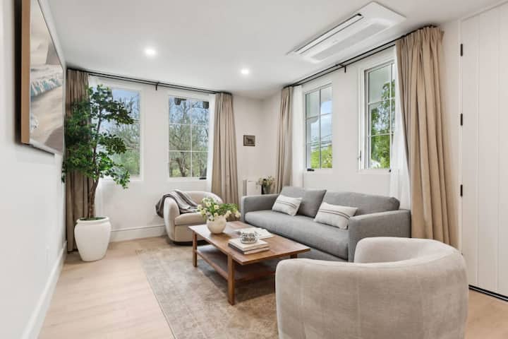 Casa Riviera 11 - Boutique Apartment - Santa Barbara, CA