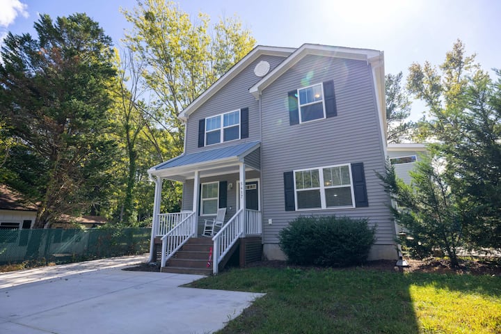 Close To Rdu, Rtp|parking, Coffee & Hotel Linens - Raleigh, NC