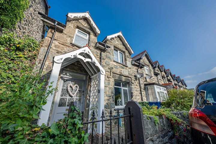 Bodelen | Stone Cottage In Llanbedr - Harlech