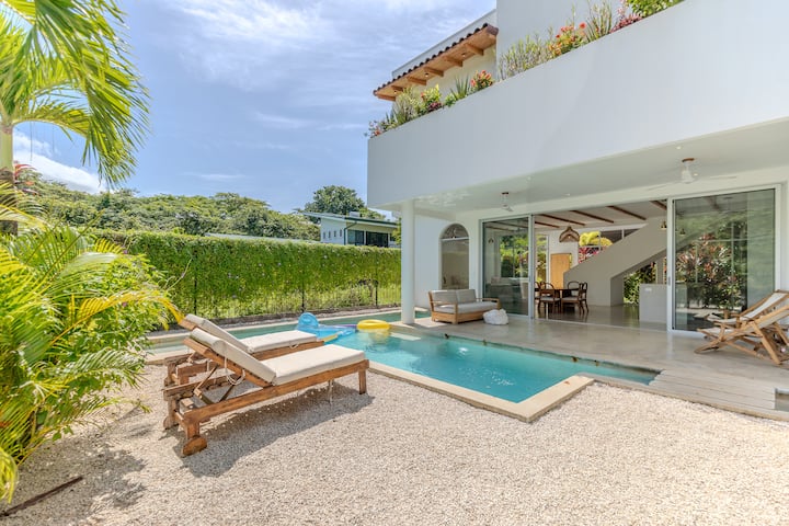 Casa Colinas | Stylish Villa Near Beach In Nosara - Nosara