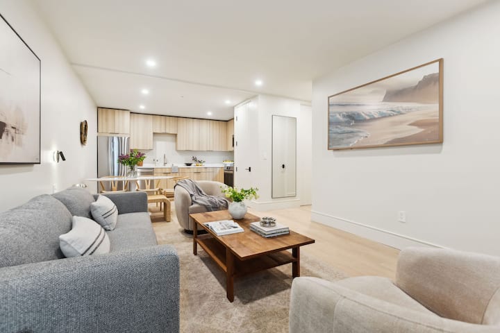 Casa Riviera 12 - Boutique Apartment - Santa Barbara, CA