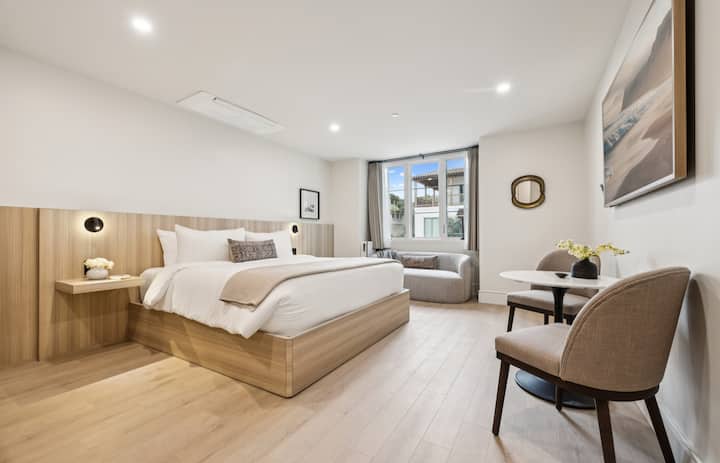 Casa Riviera 13 - Boutique Suites - Montecito, CA